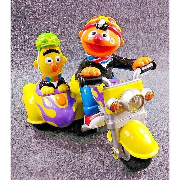 Toys | 200 Mattel Bert And Ernie Revin Sounds Motorcycle Toy Works ...